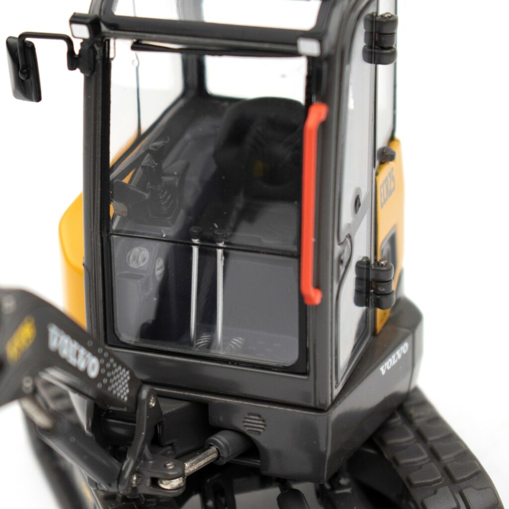 ECR25 Electric Scale Model (1:32) - SMT GB Merchandise